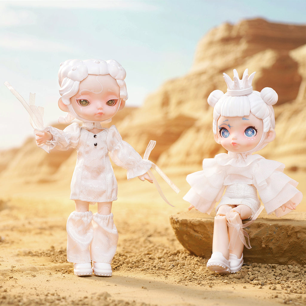 Blind Box Laura - B&W Spectrum – Heikos